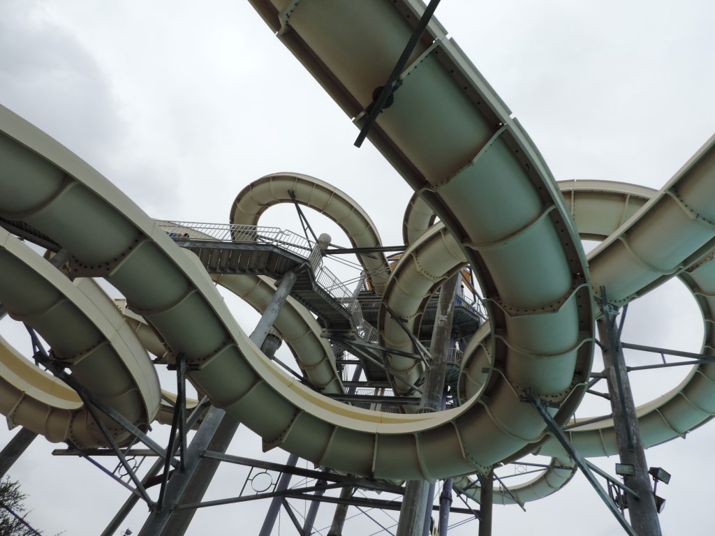 Raging Waters Los Angeles - Coaster Kings