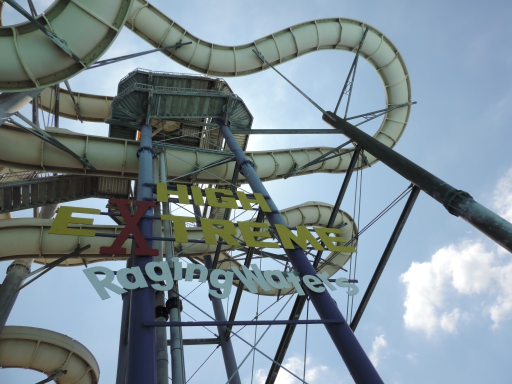 Raging Waters Los Angeles - Coaster Kings