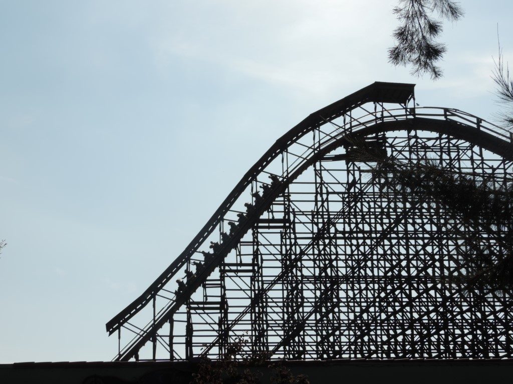 The 5 Best Coaster Finales in California - Coaster Kings