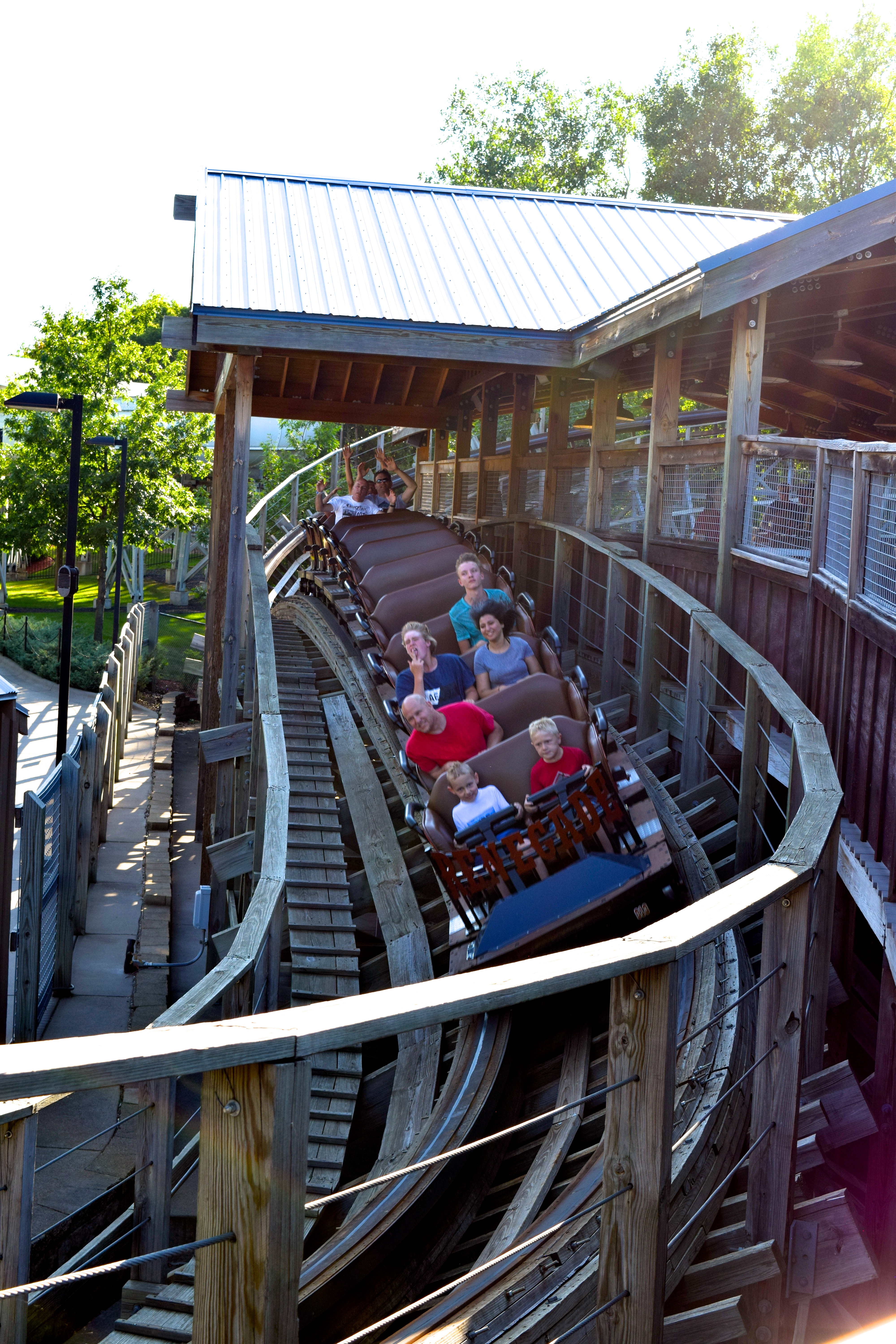 Let's Dillydally at Valleyfair! - Coaster Kings