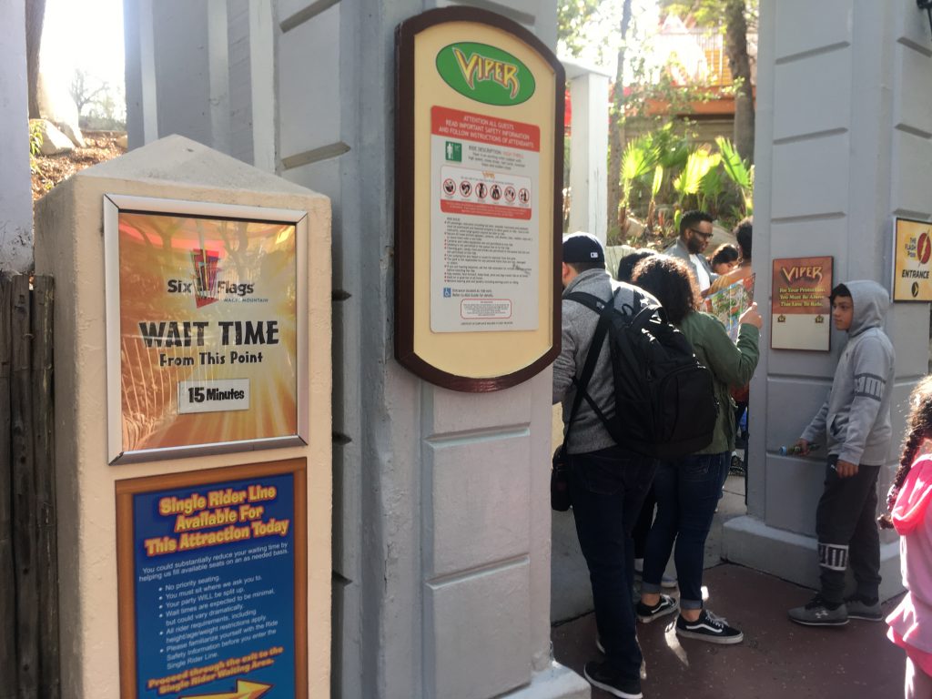 Six Flags Magic Mountain Park Update - Late December 2018 - Coaster Kings