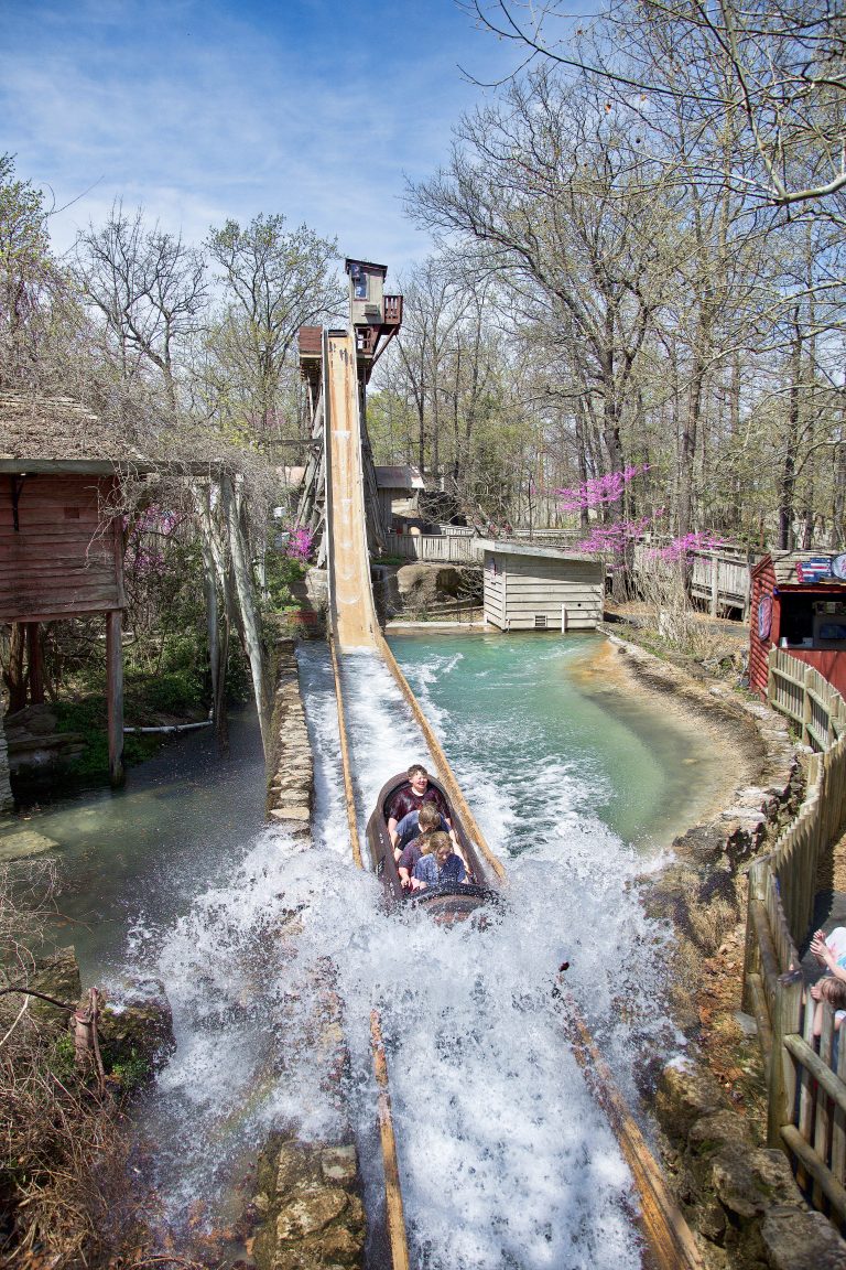 Dollywood log flume ride - pikolwhere