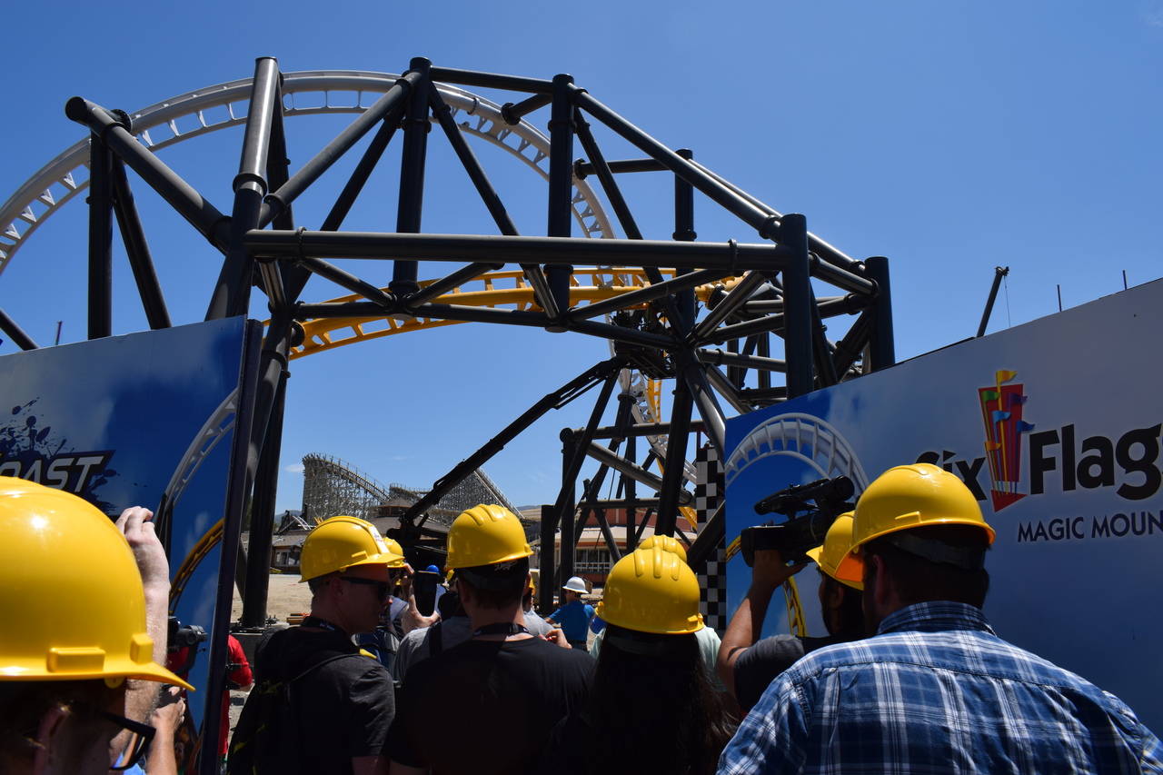 West Coast Racers Construction Update - Six Flags Magic Mountain - July ...