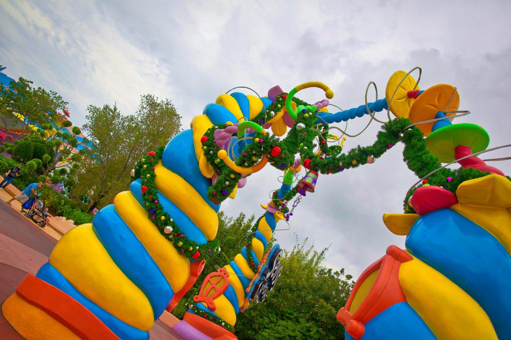 VelociCoaster Update - Universal's Islands of Adventure - Late October ...