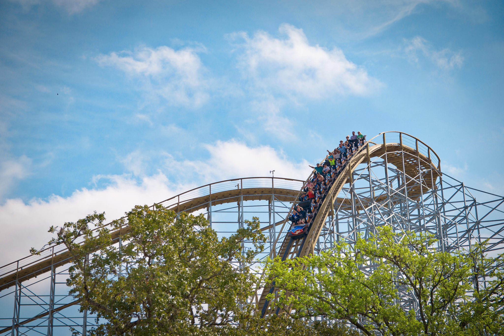 SeaWorld San Antonio Opens One of the Country's Best Wooden Coasters ...