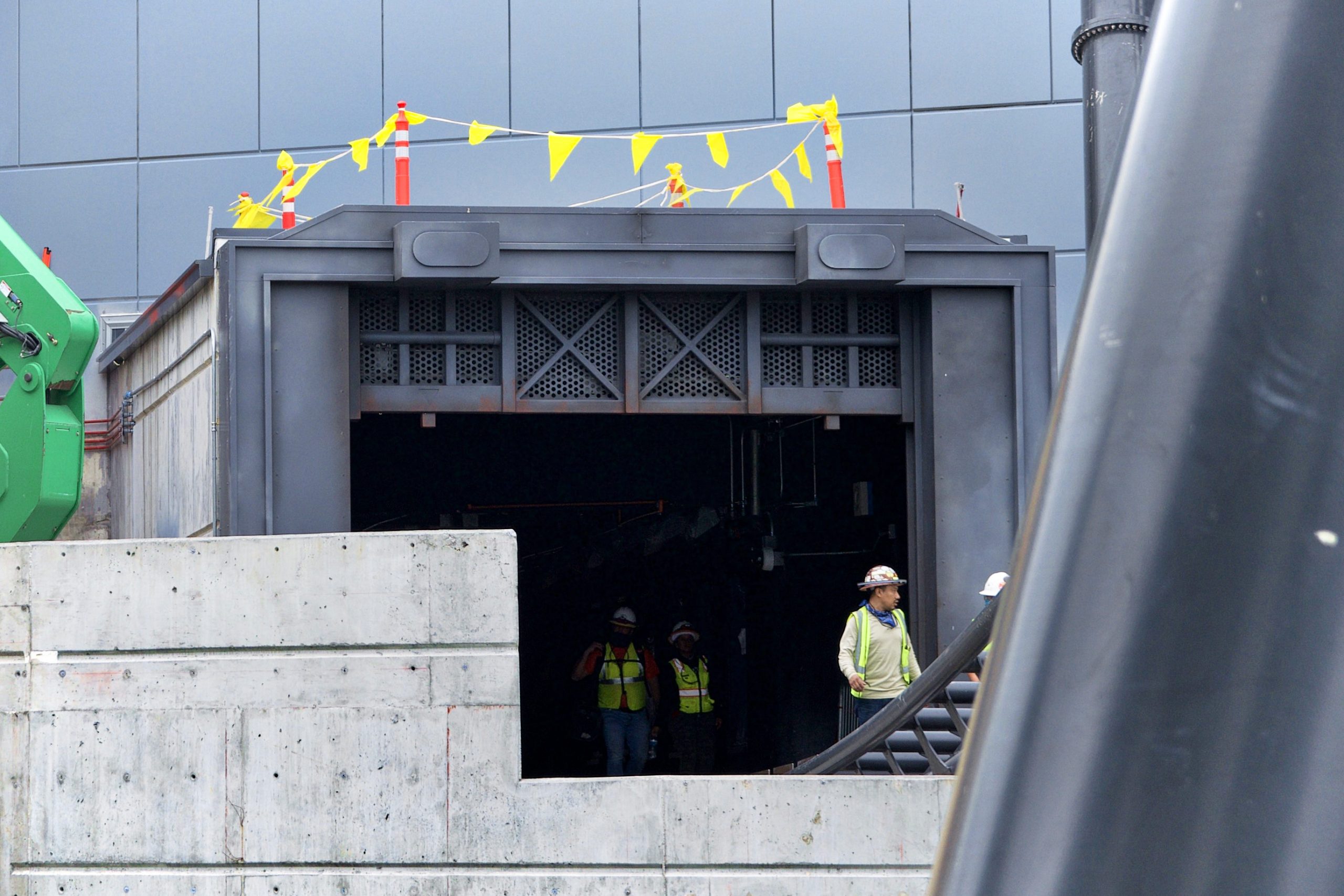 VelociCoaster Update - Universal's Islands of Adventure - Late October ...