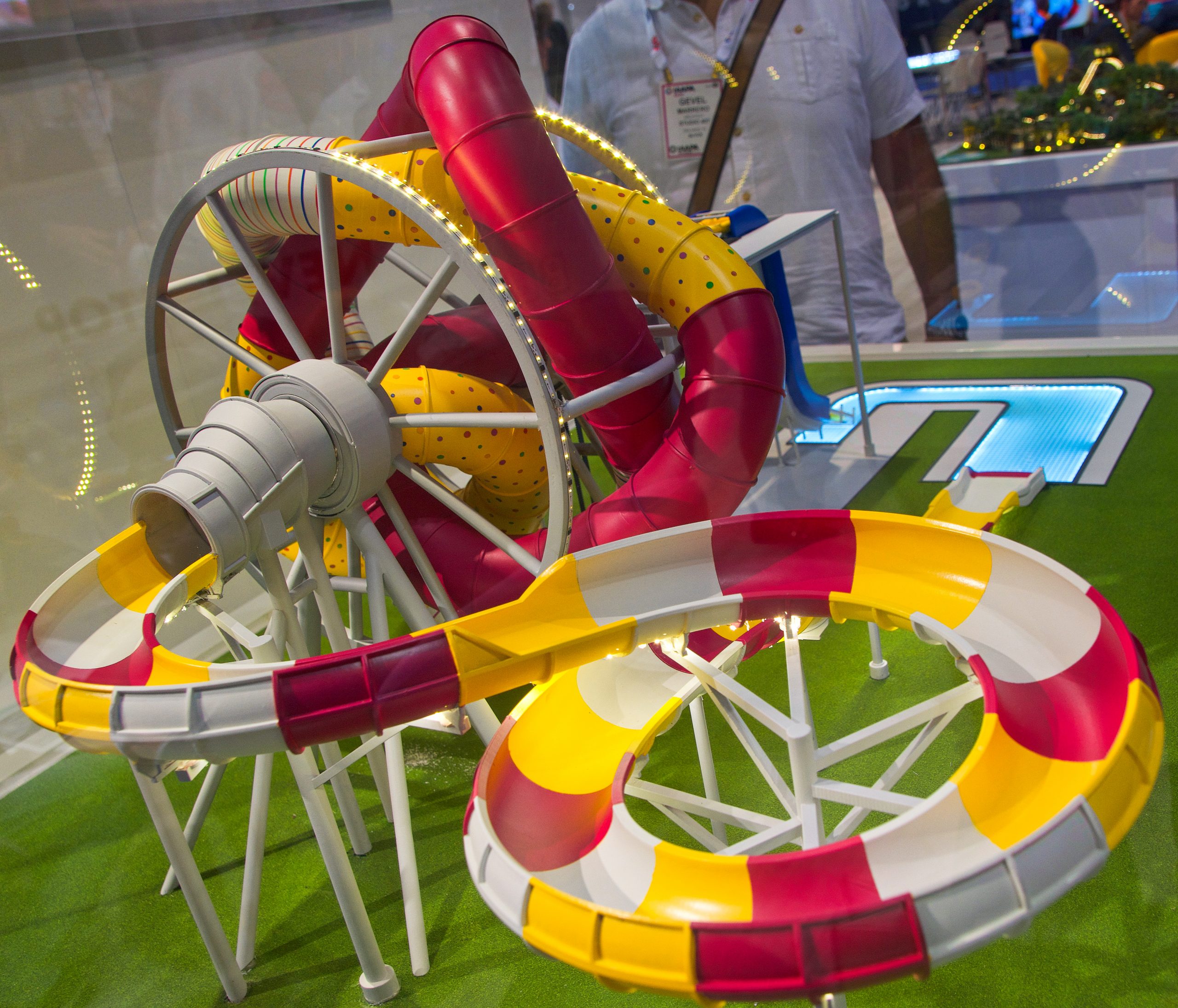 IAAPA 2019 – Day 1 - Coaster Kings