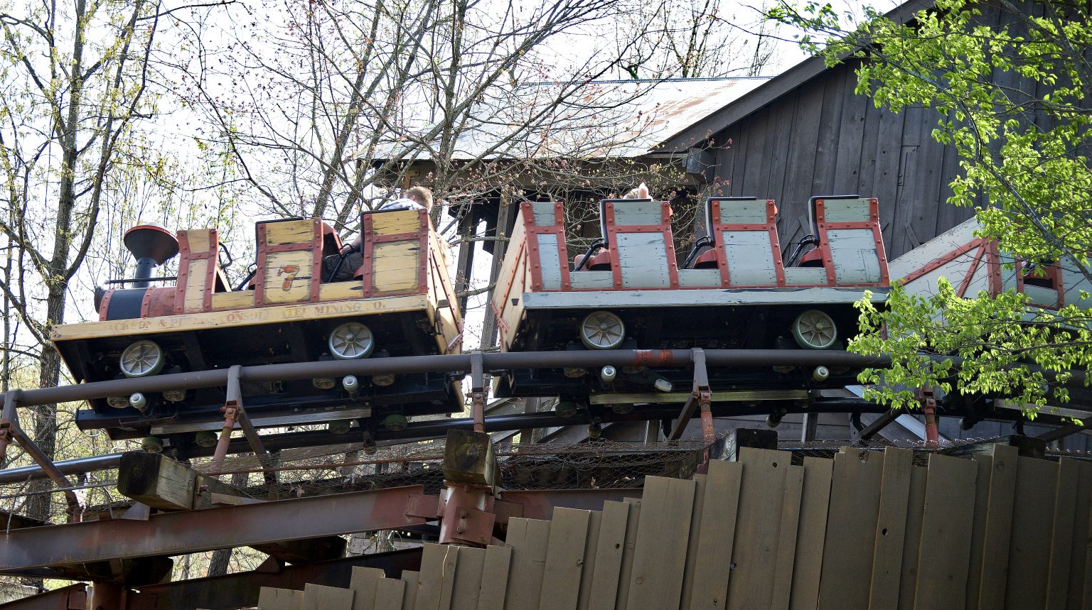 The 5 Best Herschend Family Entertainment Coasters - Coaster Kings