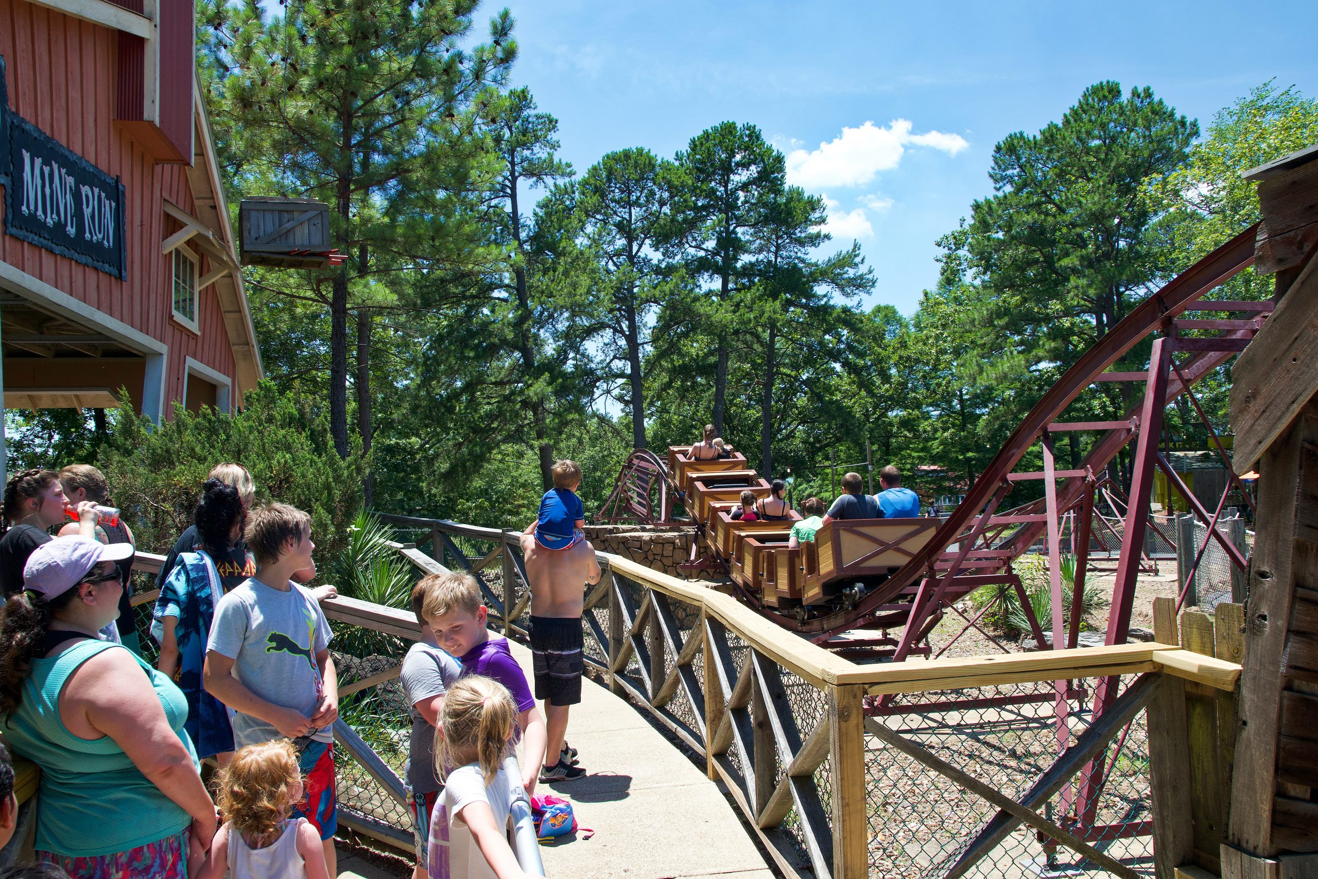 Magic Springs & Crystal Falls: First Impressions - Coaster Kings