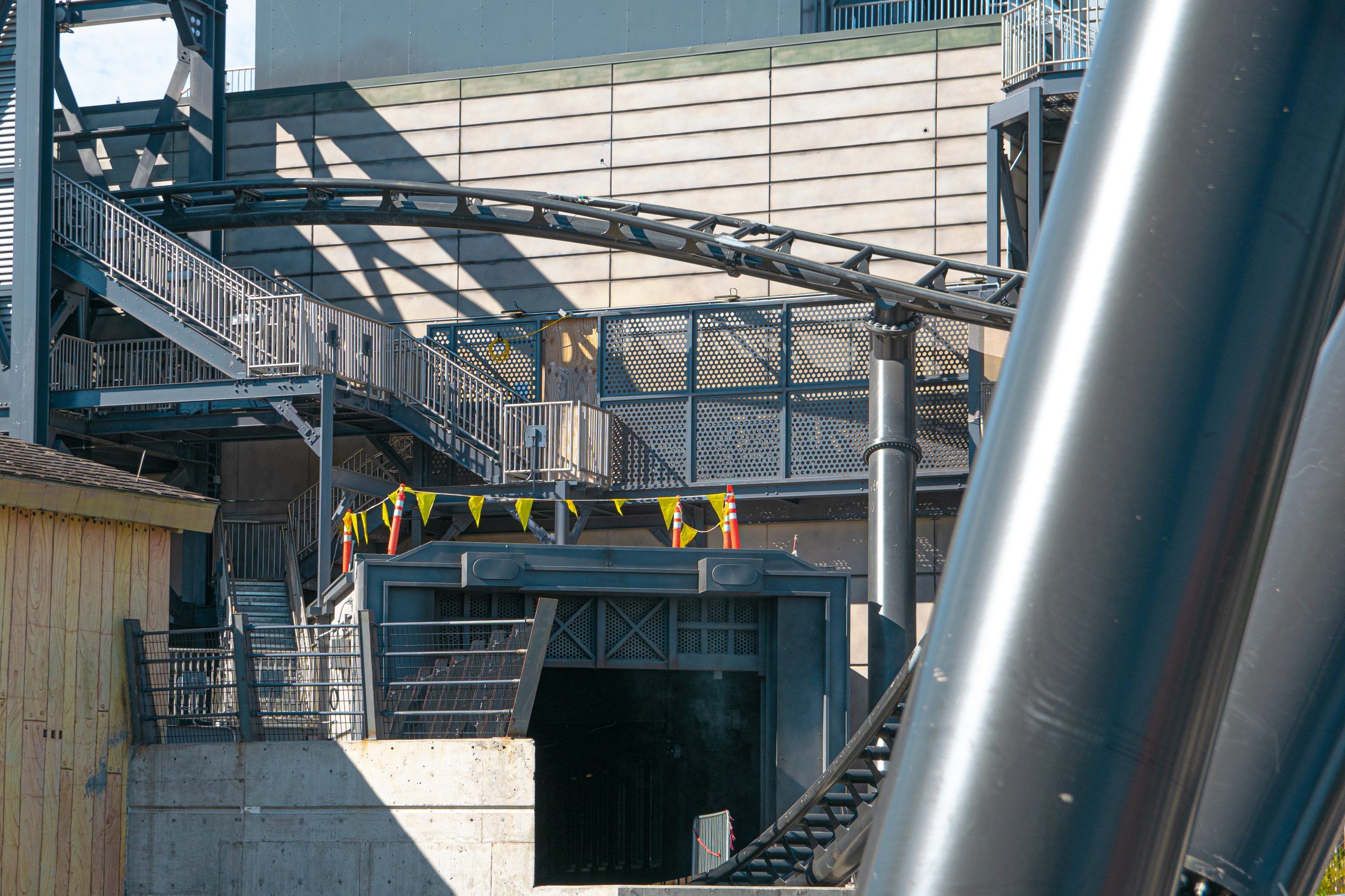 Jurassic World: VelociCoaster Update and Testing Footage - Early ...