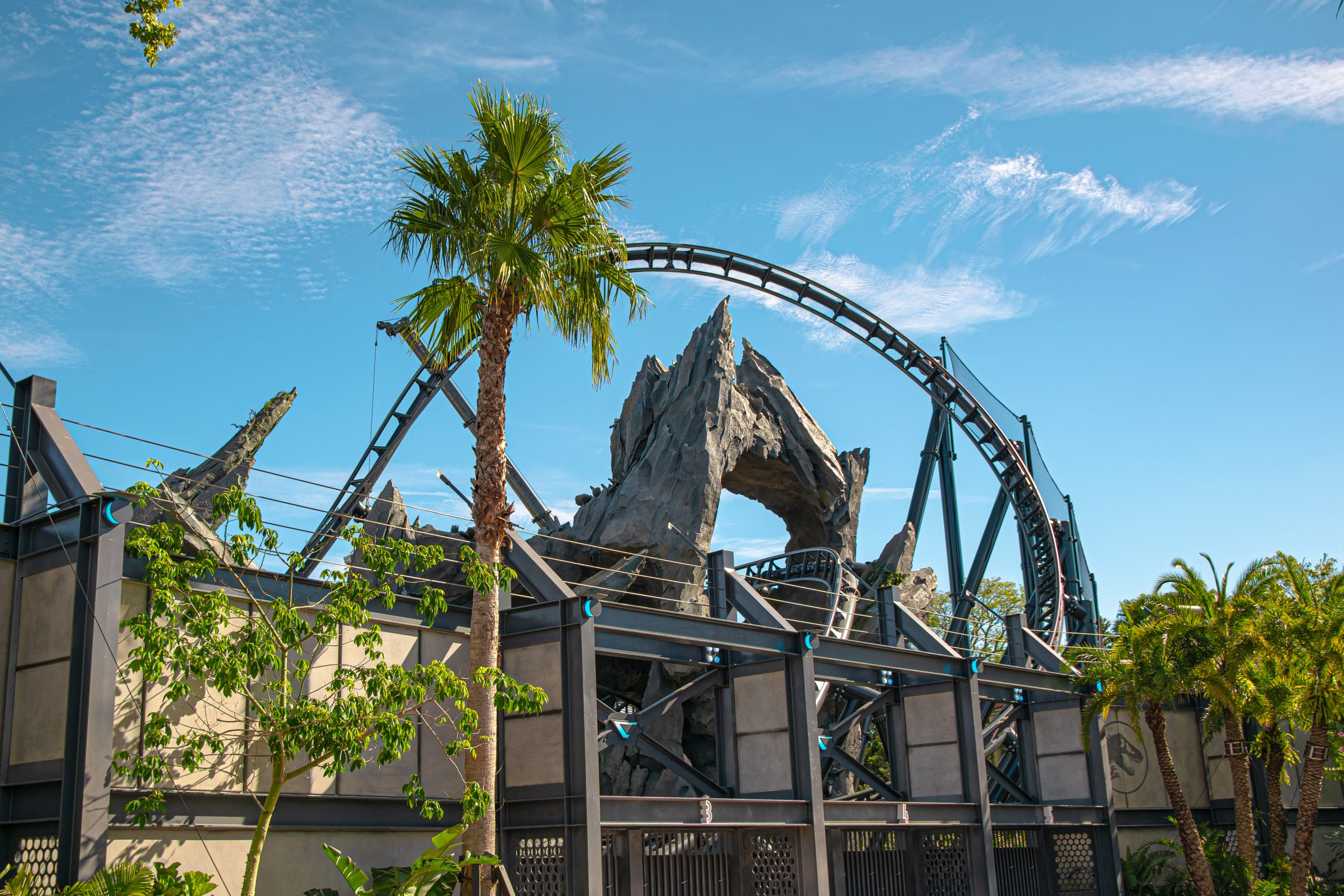 Jurassic World: VelociCoaster Update and Testing Footage - Early ...