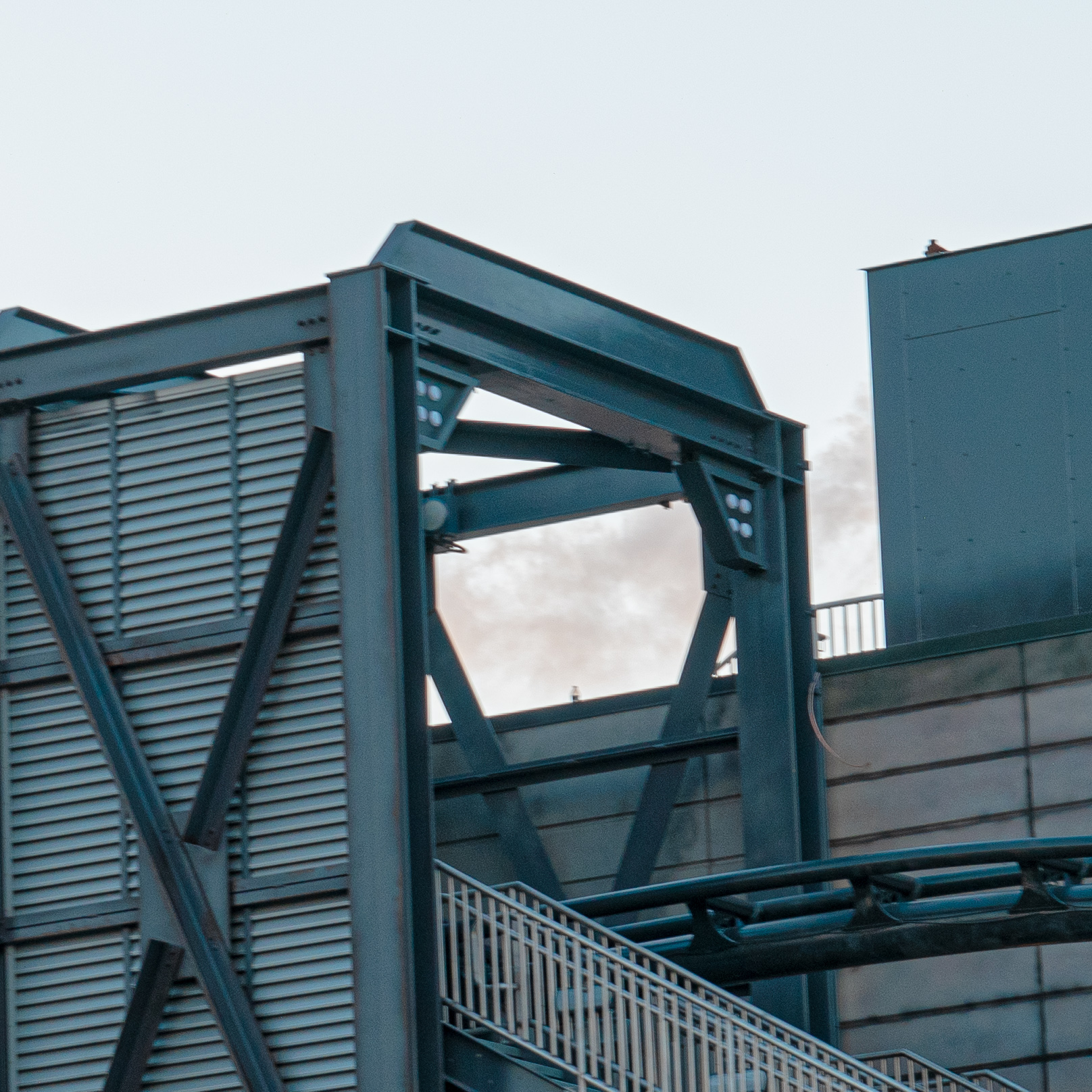 Jurassic World: VelociCoaster Update and Testing Footage - Early ...