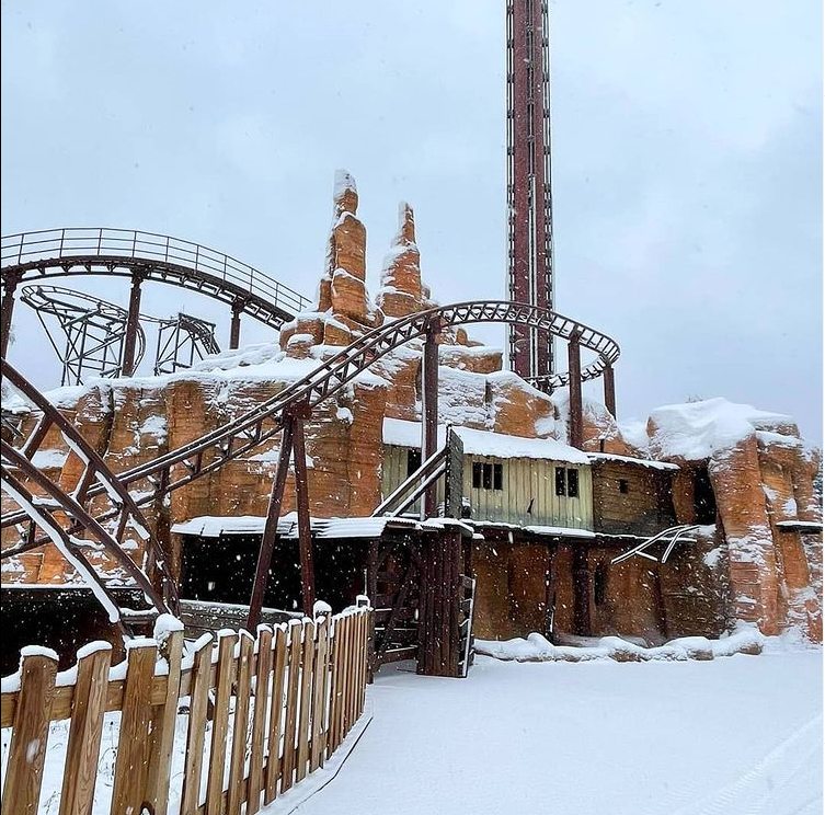 10 Amazing Coaster Snow Shots from around Europe - Coaster Kings