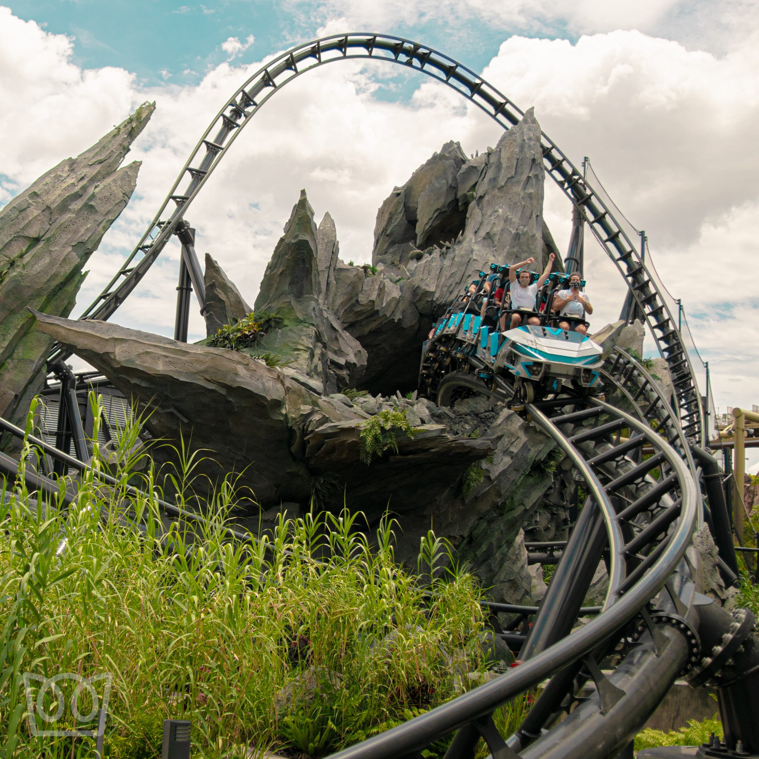 Jurassic World VelociCoaster Against the World - Coaster Kings