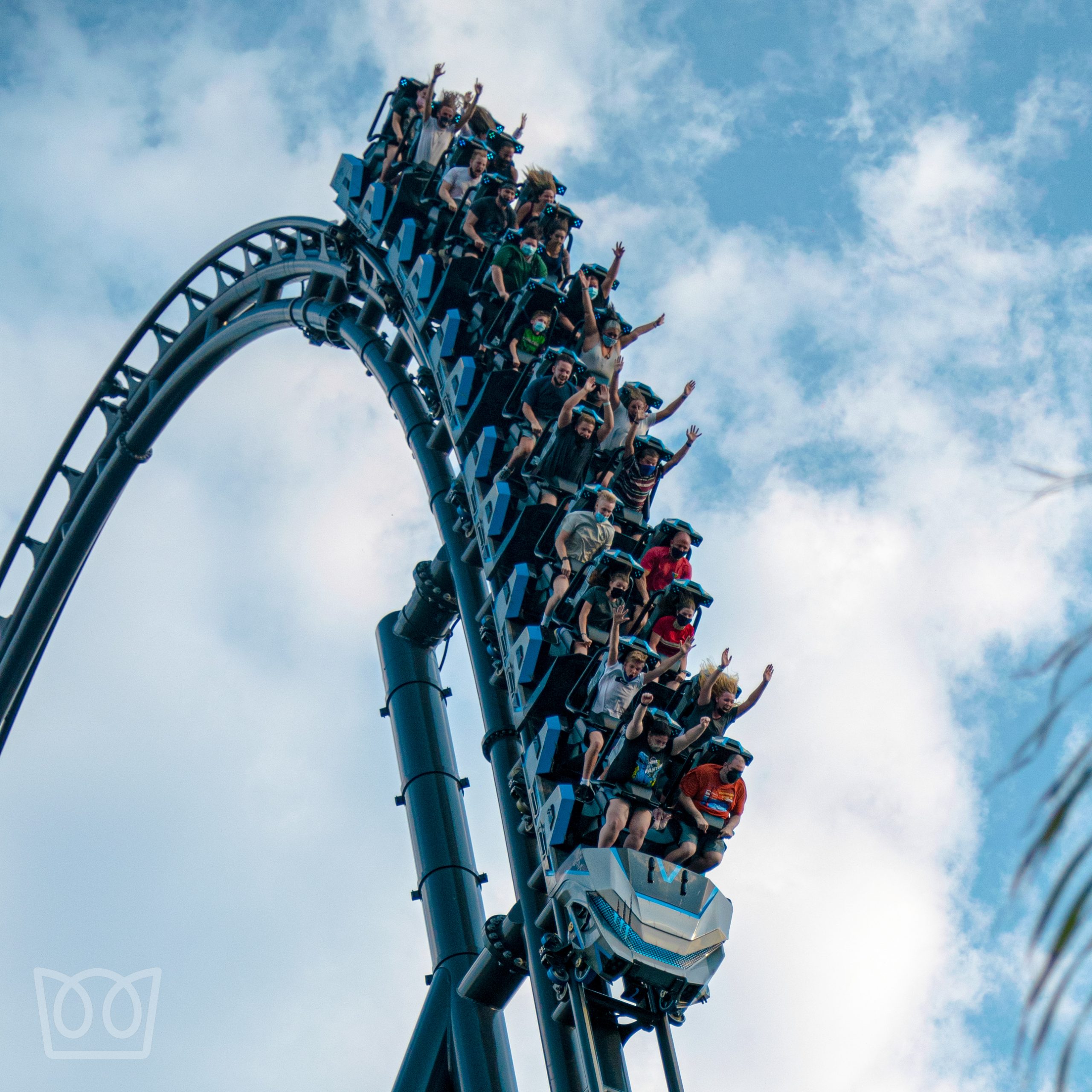 Jurassic World VelociCoaster Against the World - Coaster Kings