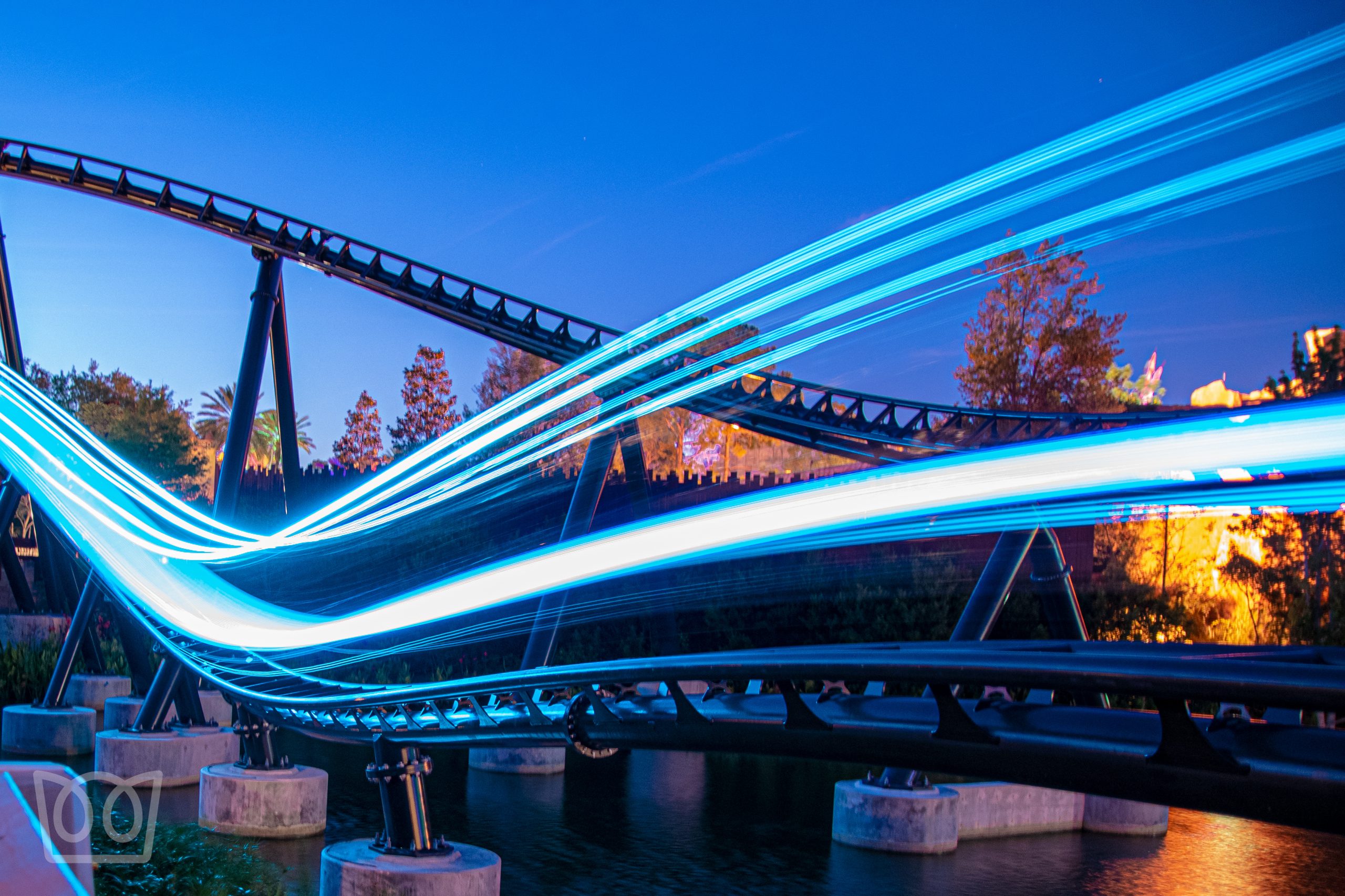 Jurassic World VelociCoaster Against the World - Coaster Kings