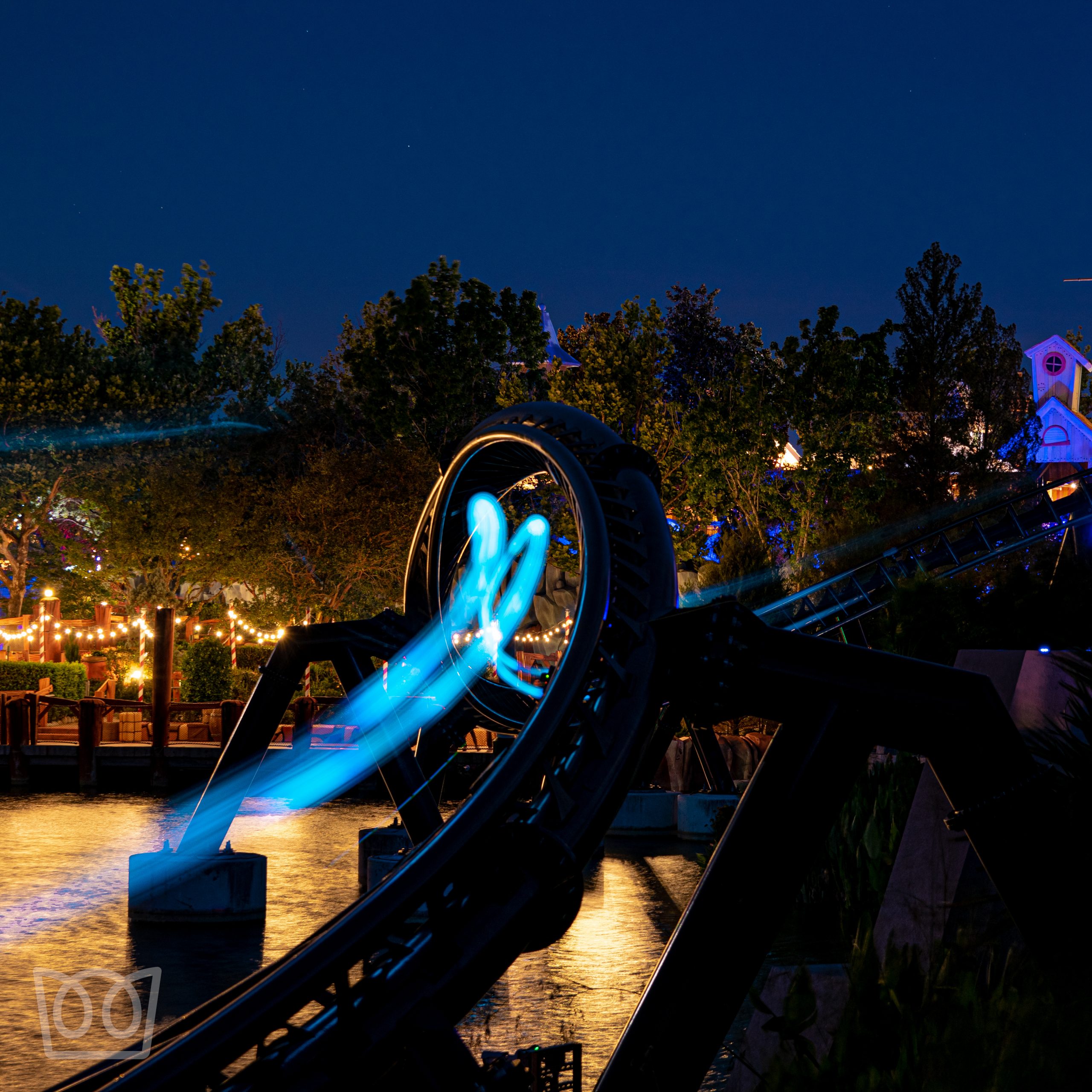 Jurassic World VelociCoaster Against the World - Coaster Kings