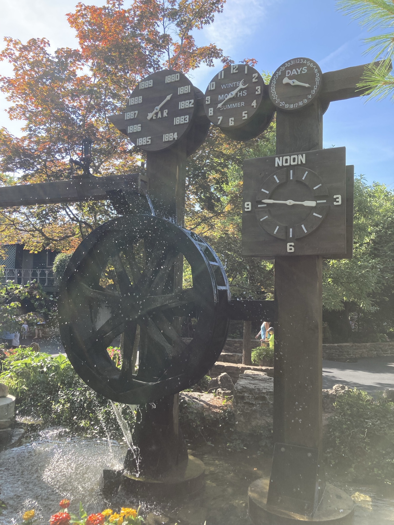 The Missouri Triangle: Part 1 - Silver Dollar City - Coaster Kings