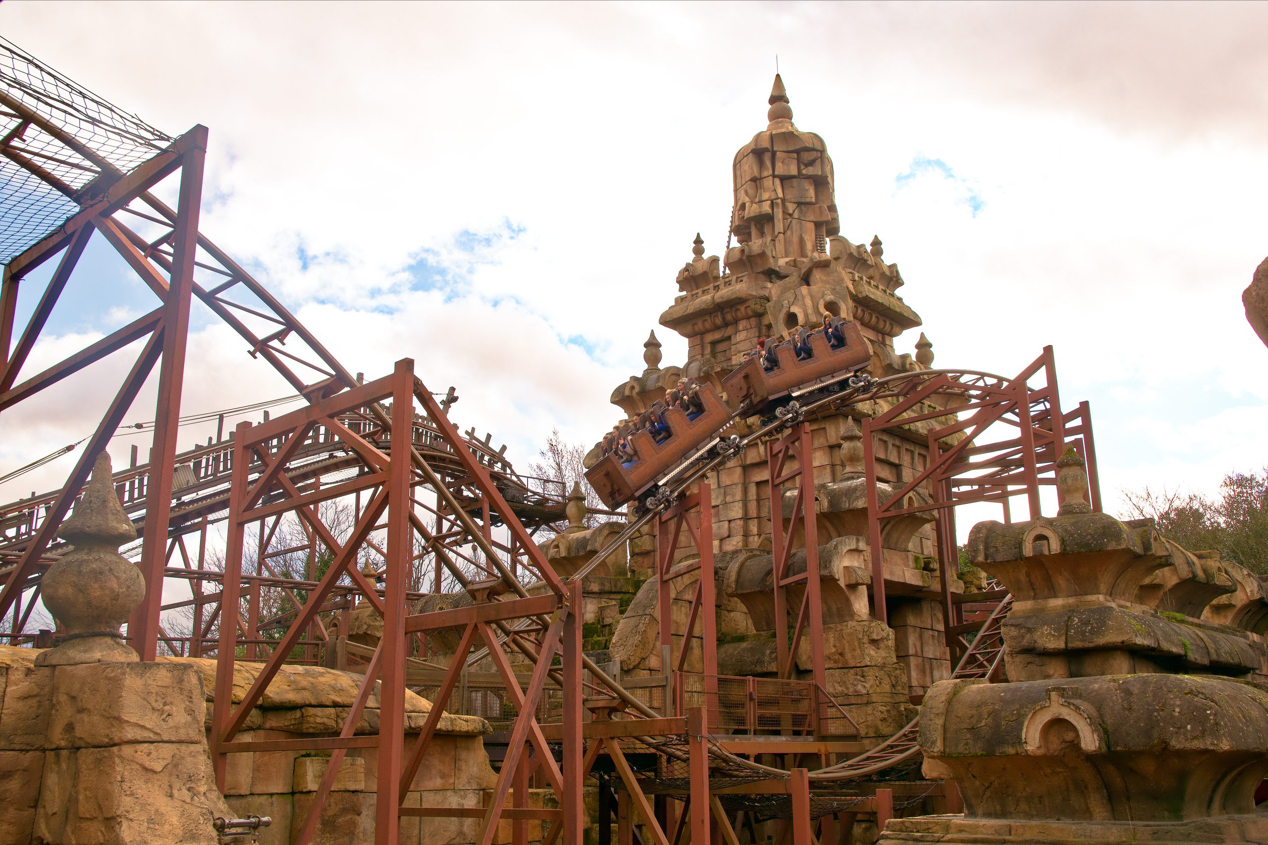 In Defense of Indiana Jones et le Temple du Péril - Coaster Kings