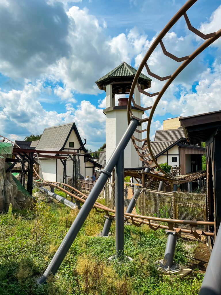 Fantasiana- A World of Magic Awaits - Coaster Kings
